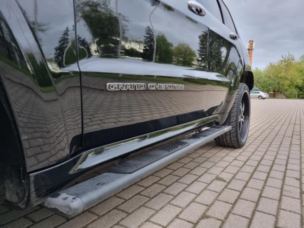 Melns Jeep Grand Cherokee 2018 Rīga, ar dzinēja tilpumu 3.00 L un nobraukumu 131 tūkst. km par 22700 €, foto 10 vietnē AUTOMOTO.COM.LV