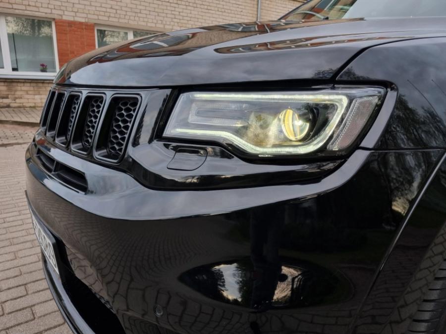 Melns Jeep Grand Cherokee 2018 Rīga, ar dzinēja tilpumu 3.00 L un nobraukumu 131 tūkst. km par 22700 €, foto 12 vietnē AUTOMOTO.COM.LV