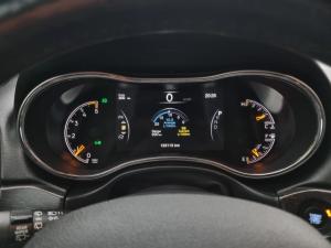 Melns Jeep Grand Cherokee 2018 Rīga, ar dzinēja tilpumu 3.00 L un nobraukumu 131 tūkst. km par 22700 €, foto 18 vietnē AUTOMOTO.COM.LV