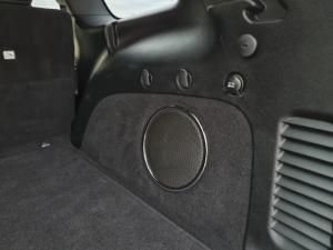 Melns Jeep Grand Cherokee 2018 Rīga, ar dzinēja tilpumu 3.00 L un nobraukumu 131 tūkst. km par 22700 €, foto 27 vietnē AUTOMOTO.COM.LV