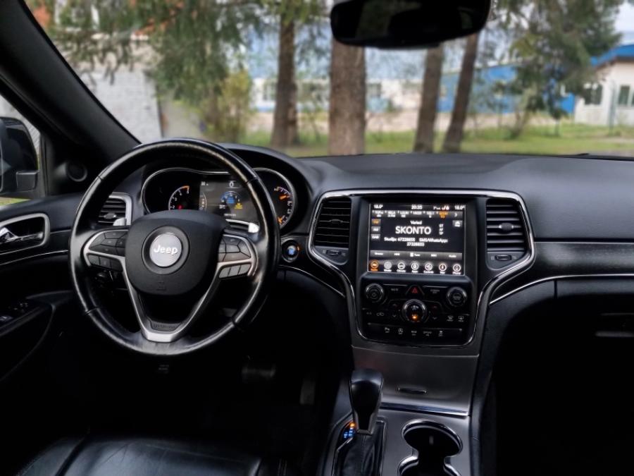 Melns Jeep Grand Cherokee 2018 Rīga, ar dzinēja tilpumu 3.00 L un nobraukumu 131 tūkst. km par 22700 €, foto 33 vietnē AUTOMOTO.COM.LV
