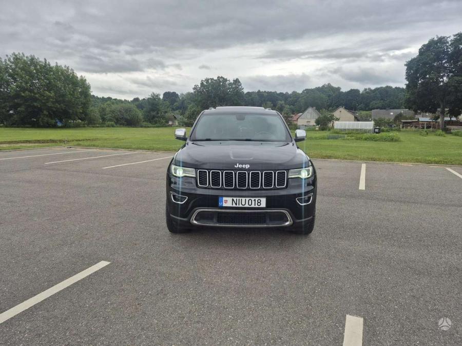 Melns Jeep Grand Cherokee 2018 Kauņa, ar dzinēja tilpumu 3.60 L un nobraukumu 177 tūkst. km par 20500 €, foto 1 vietnē AUTOMOTO.COM.LV