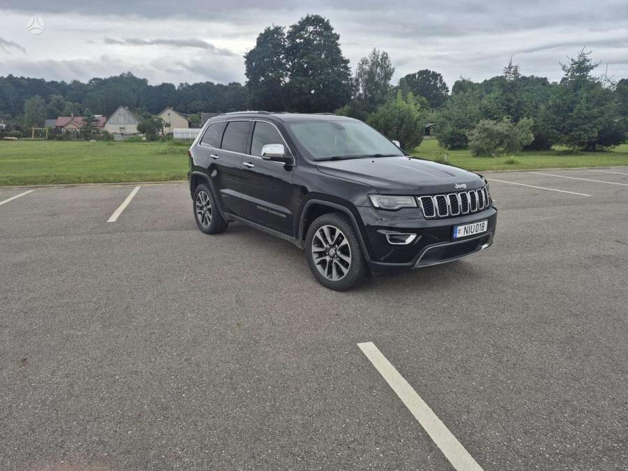 Melns Jeep Grand Cherokee 2018 Kauņa, ar dzinēja tilpumu 3.60 L un nobraukumu 177 tūkst. km par 20500 €, foto 3 vietnē AUTOMOTO.COM.LV