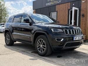 Melns Jeep Grand Cherokee 2018 Rīga, ar dzinēja tilpumu 3.00 L un nobraukumu 142 tūkst. km par 18750 €, foto  vietnē AUTOMOTO.COM.LV
