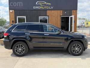 Melns Jeep Grand Cherokee 2018 Rīga, ar dzinēja tilpumu 3.00 L un nobraukumu 142 tūkst. km par 18750 €, foto 5 vietnē AUTOMOTO.COM.LV