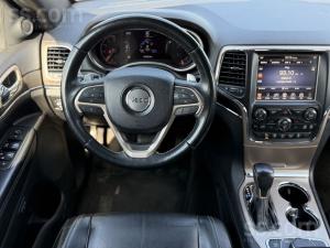 Melns Jeep Grand Cherokee 2018 Rīga, ar dzinēja tilpumu 3.00 L un nobraukumu 142 tūkst. km par 18750 €, foto 6 vietnē AUTOMOTO.COM.LV