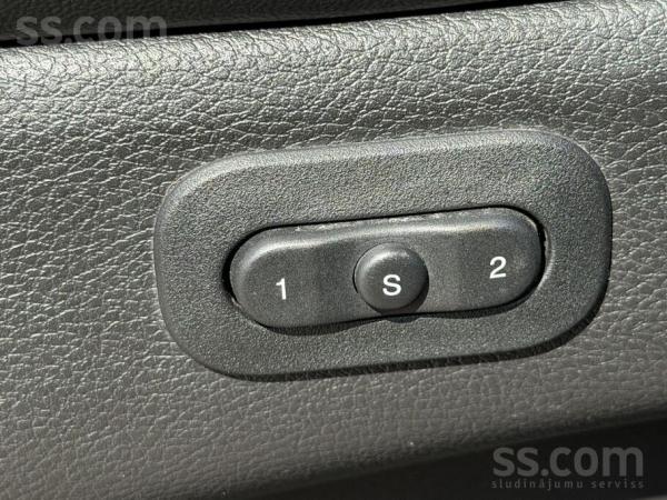 Melns Jeep Grand Cherokee 2018 Rīga, ar dzinēja tilpumu 3.00 L un nobraukumu 142 tūkst. km par 18750 €, foto 7 vietnē AUTOMOTO.COM.LV