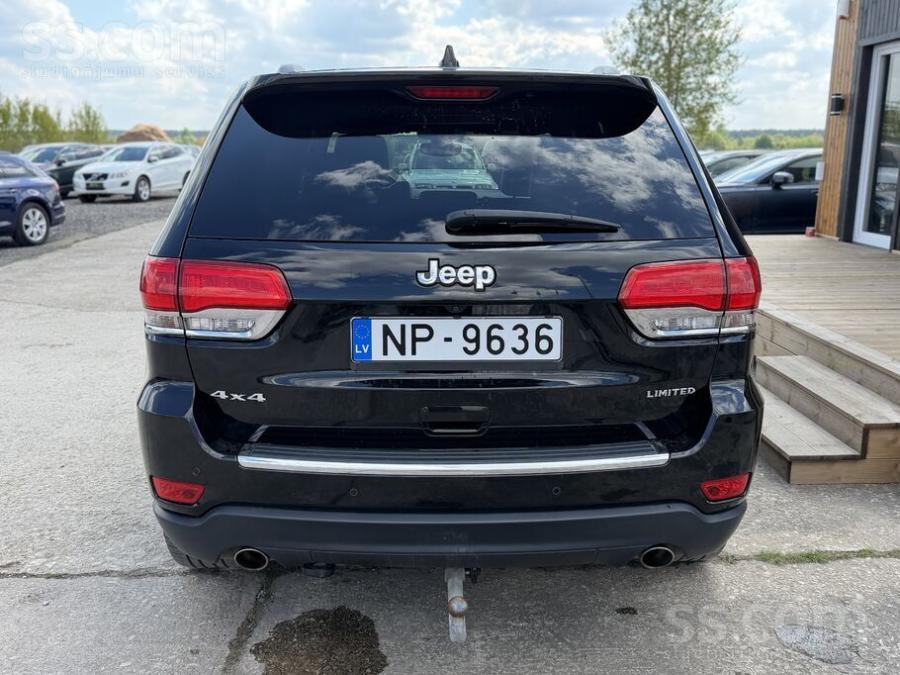 Melns Jeep Grand Cherokee 2018 Rīga, ar dzinēja tilpumu 3.00 L un nobraukumu 142 tūkst. km par 18750 €, foto 21 vietnē AUTOMOTO.COM.LV