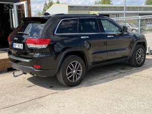 Melns Jeep Grand Cherokee 2018 Rīga, ar dzinēja tilpumu 3.00 L un nobraukumu 142 tūkst. km par 18750 €, foto 22 vietnē AUTOMOTO.COM.LV