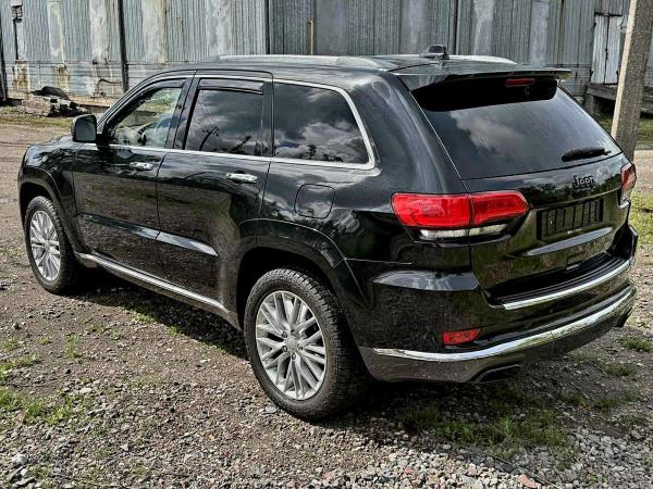 Melns Jeep Grand Cherokee 2018 Palanga, ar dzinēja tilpumu 5.70 L un nobraukumu 172 tūkst. km par 20600 €, foto 3 vietnē AUTOMOTO.COM.LV
