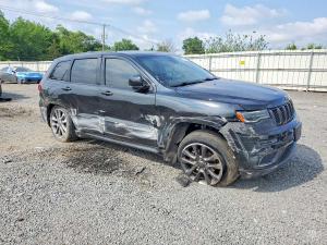 Черный Джип Гранд Чероки 2018 в Укмерге, объемом двигателя 3.60 л и пробегом 118 тыс. км за 9800 €, фото 4 на AUTOMOTO.COM.LV