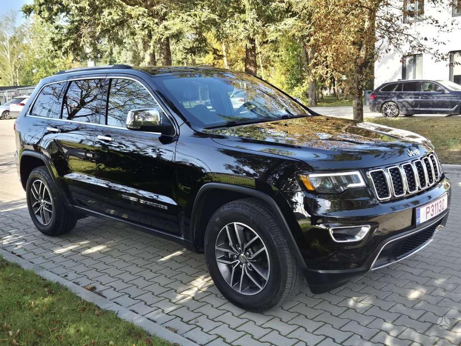 Melns Jeep Grand Cherokee 2018 Šauļi, ar dzinēja tilpumu 3.60 L un nobraukumu 233 tūkst. km par 14900 €, foto 3 vietnē AUTOMOTO.COM.LV