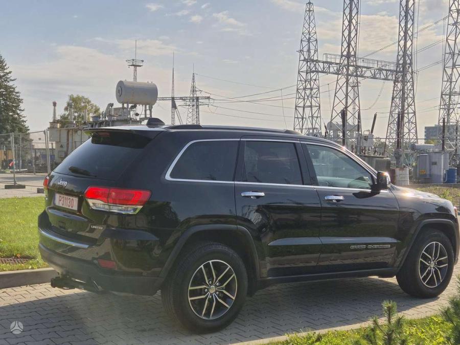 Melns Jeep Grand Cherokee 2018 Šauļi, ar dzinēja tilpumu 3.60 L un nobraukumu 233 tūkst. km par 14900 €, foto 11 vietnē AUTOMOTO.COM.LV