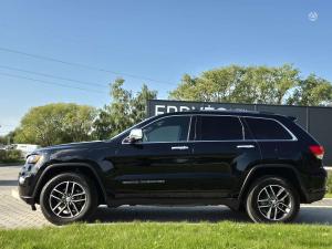 Melns Jeep Grand Cherokee 2018 Šauļi, ar dzinēja tilpumu 3.60 L un nobraukumu 233 tūkst. km par 14900 €, foto 15 vietnē AUTOMOTO.COM.LV