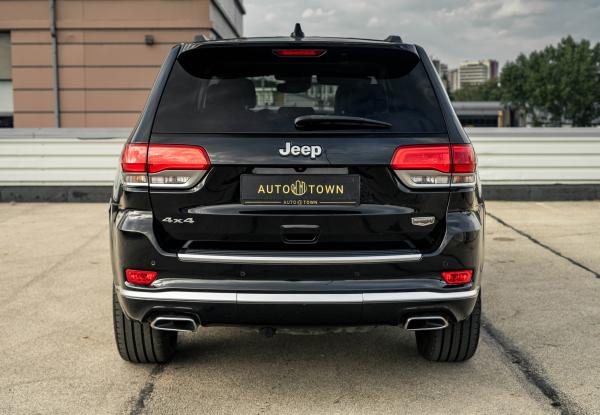 Melns Jeep Grand Cherokee 2018 Rīga, ar dzinēja tilpumu 3.00 L un nobraukumu 265 tūkst. km par 17550 €, foto 8 vietnē AUTOMOTO.COM.LV