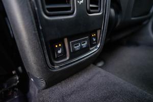 Black Jeep Grand Cherokee 2018 in Riga, with an engine capacity of 3.00 L and mileage of 265 thousand km for 17550 €, photo 32 on AUTOMOTO.COM.LV