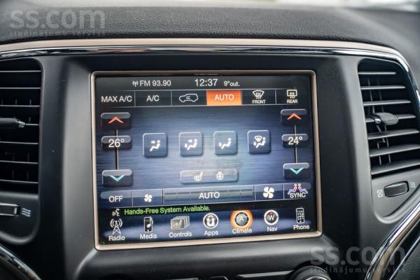 Melns Jeep Grand Cherokee 2018 Rīga, ar dzinēja tilpumu 3.00 L un nobraukumu 143 tūkst. km par 17490 €, foto 10 vietnē AUTOMOTO.COM.LV