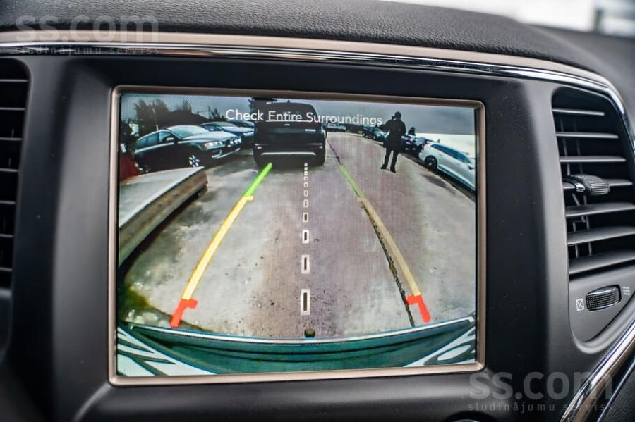 Melns Jeep Grand Cherokee 2018 Rīga, ar dzinēja tilpumu 3.00 L un nobraukumu 143 tūkst. km par 17490 €, foto 13 vietnē AUTOMOTO.COM.LV