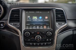 Melns Jeep Grand Cherokee 2018 Rīga, ar dzinēja tilpumu 3.00 L un nobraukumu 143 tūkst. km par 17490 €, foto 14 vietnē AUTOMOTO.COM.LV