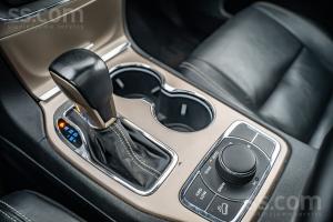 Melns Jeep Grand Cherokee 2018 Rīga, ar dzinēja tilpumu 3.00 L un nobraukumu 143 tūkst. km par 17490 €, foto 17 vietnē AUTOMOTO.COM.LV