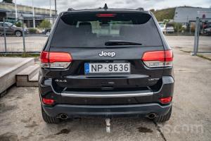Melns Jeep Grand Cherokee 2018 Rīga, ar dzinēja tilpumu 3.00 L un nobraukumu 143 tūkst. km par 17490 €, foto 31 vietnē AUTOMOTO.COM.LV