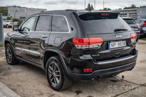 Melns Jeep Grand Cherokee 2018 Rīga, ar dzinēja tilpumu 3.00 L un nobraukumu 143 tūkst. km par 17490 €, foto 32 vietnē AUTOMOTO.COM.LV