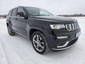 Melns Jeep Grand Cherokee 2019 Šalčininkai, ar dzinēja tilpumu 2.99 L un nobraukumu 146 tūkst. km par 20500 €, foto 2 vietnē AUTOMOTO.COM.LV