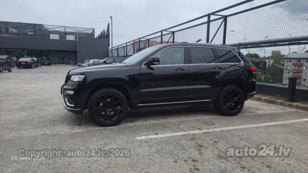 Black Jeep Grand Cherokee 2019 in Tallinn, with an engine capacity of 3.00 L and mileage of 67 thousand km for 28900 €, photo 4 on AUTOMOTO.COM.LV