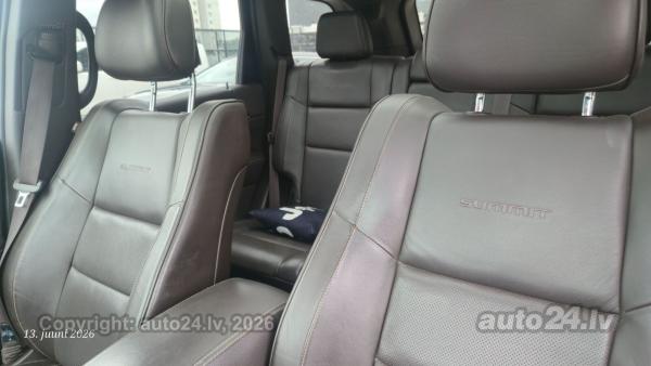 Black Jeep Grand Cherokee 2019 in Tallinn, with an engine capacity of 3.00 L and mileage of 67 thousand km for 28900 €, photo 10 on AUTOMOTO.COM.LV
