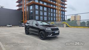 Черный Джип Гранд Чероки 2019 в Таллин, объемом двигателя 3.00 л и пробегом 67 тыс. км за 28900 €, фото 12 на AUTOMOTO.COM.LV