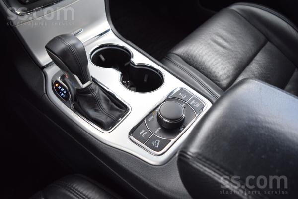 Melns Jeep Grand Cherokee 2019 Rīga, ar dzinēja tilpumu 3.00 L un nobraukumu 138 tūkst. km par 22000 €, foto 5 vietnē AUTOMOTO.COM.LV