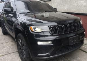 Black Jeep Grand Cherokee 2019 in Kaunas, with an engine capacity of 3.60 L and mileage of 256 thousand km for 11500 €, photo  on AUTOMOTO.COM.LV