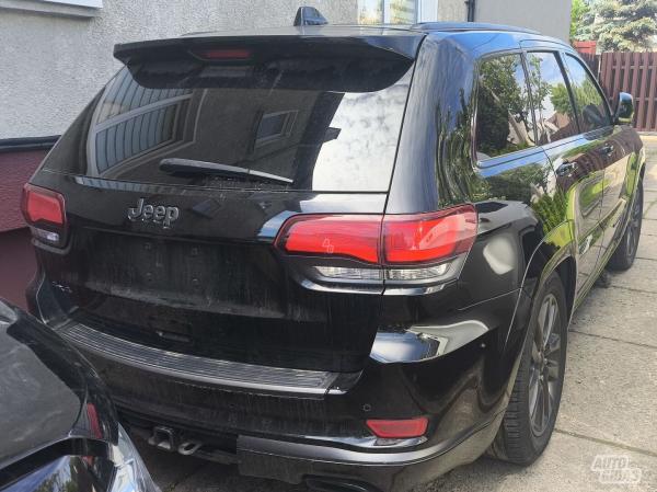 Melns Jeep Grand Cherokee 2019 Kauņa, ar dzinēja tilpumu 3.60 L un nobraukumu 256 tūkst. km par 11500 €, foto 5 vietnē AUTOMOTO.COM.LV