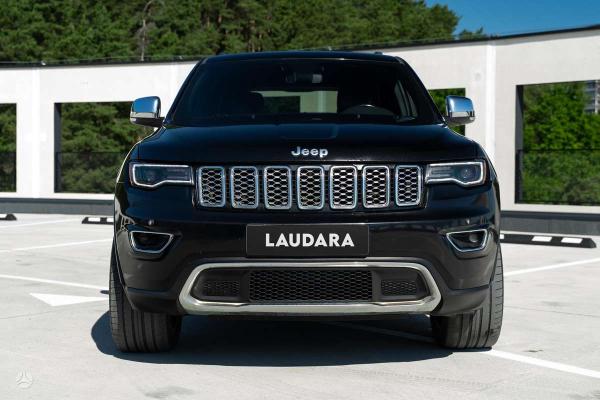 Black Jeep Grand Cherokee 2019 in Vilnius, with an engine capacity of 3.60 L and mileage of 201 thousand km for 16950 €, photo 10 on AUTOMOTO.COM.LV