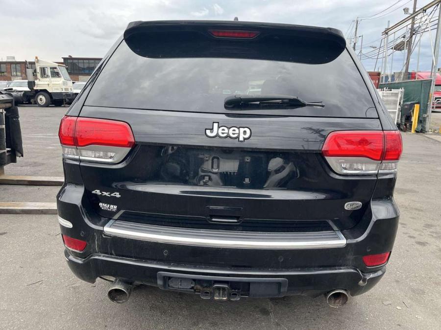 Melns Jeep Grand Cherokee 2019 Klaipėda, ar dzinēja tilpumu 5.65 L un nobraukumu 152 tūkst. km par 14400 €, foto 7 vietnē AUTOMOTO.COM.LV