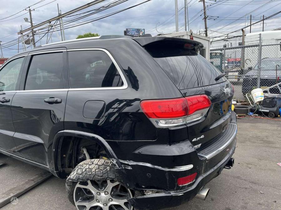 Melns Jeep Grand Cherokee 2019 Klaipėda, ar dzinēja tilpumu 5.65 L un nobraukumu 152 tūkst. km par 14400 €, foto 8 vietnē AUTOMOTO.COM.LV