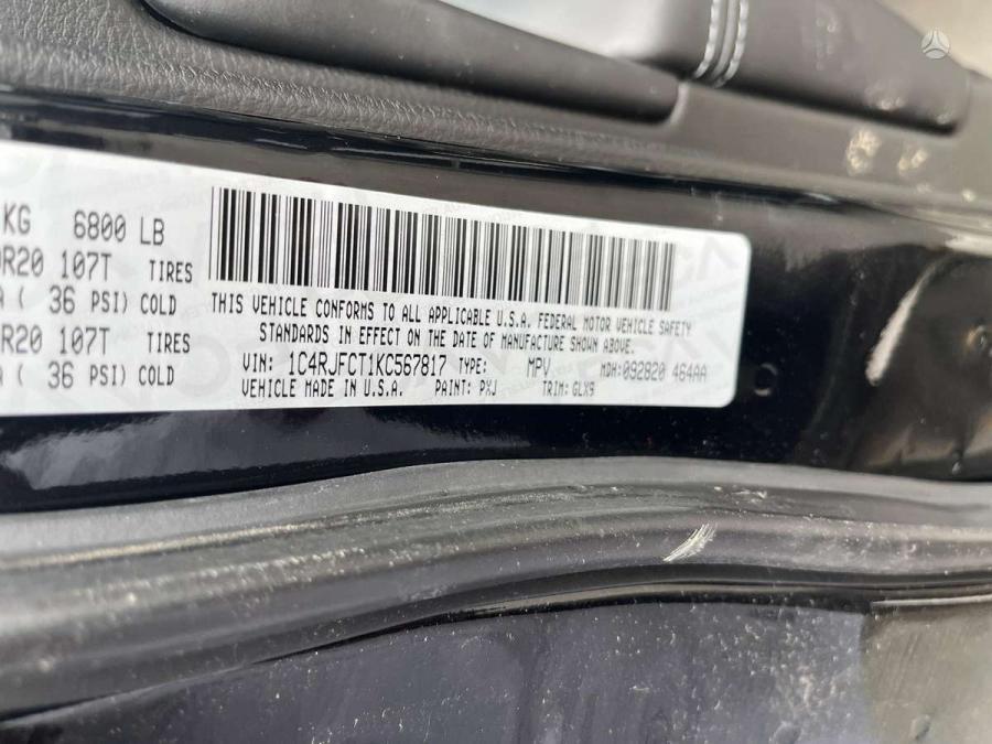 Melns Jeep Grand Cherokee 2019 Klaipėda, ar dzinēja tilpumu 5.65 L un nobraukumu 152 tūkst. km par 14400 €, foto 15 vietnē AUTOMOTO.COM.LV