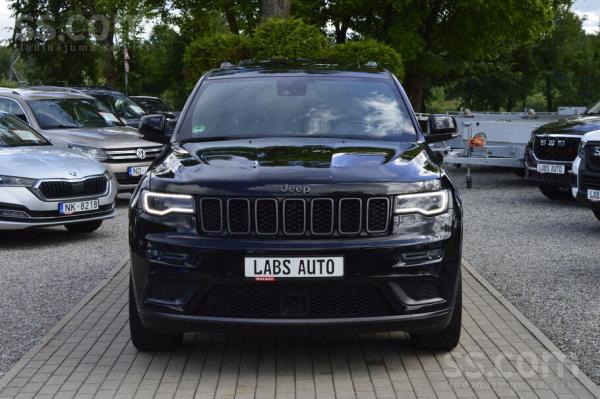 Melns Jeep Grand Cherokee 2019 Tukums, ar dzinēja tilpumu 3.00 L un nobraukumu 189 tūkst. km par 21995 €, foto 2 vietnē AUTOMOTO.COM.LV