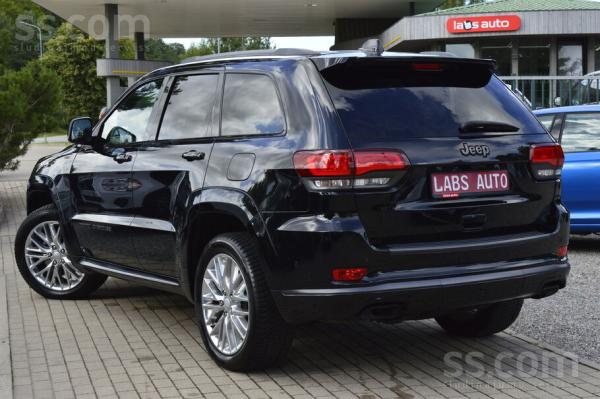 Melns Jeep Grand Cherokee 2019 Tukums, ar dzinēja tilpumu 3.00 L un nobraukumu 189 tūkst. km par 21995 €, foto 4 vietnē AUTOMOTO.COM.LV