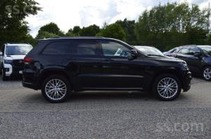 Melns Jeep Grand Cherokee 2019 Tukums, ar dzinēja tilpumu 3.00 L un nobraukumu 189 tūkst. km par 21995 €, foto 7 vietnē AUTOMOTO.COM.LV