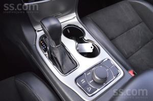 Melns Jeep Grand Cherokee 2019 Tukums, ar dzinēja tilpumu 3.00 L un nobraukumu 189 tūkst. km par 21995 €, foto 16 vietnē AUTOMOTO.COM.LV