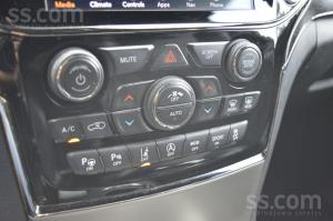 Melns Jeep Grand Cherokee 2019 Tukums, ar dzinēja tilpumu 3.00 L un nobraukumu 189 tūkst. km par 21995 €, foto 20 vietnē AUTOMOTO.COM.LV