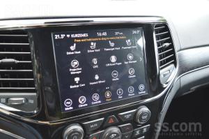 Melns Jeep Grand Cherokee 2019 Tukums, ar dzinēja tilpumu 3.00 L un nobraukumu 189 tūkst. km par 21995 €, foto 23 vietnē AUTOMOTO.COM.LV