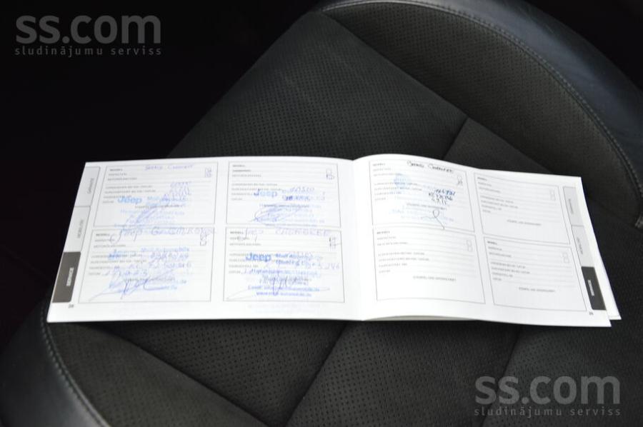 Melns Jeep Grand Cherokee 2019 Tukums, ar dzinēja tilpumu 3.00 L un nobraukumu 189 tūkst. km par 21995 €, foto 25 vietnē AUTOMOTO.COM.LV