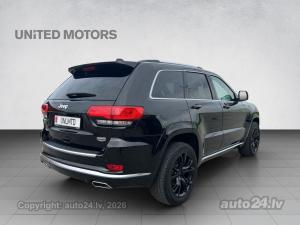 Melns Jeep Grand Cherokee 2019 Tallina, ar dzinēja tilpumu 3.00 L un nobraukumu 67 tūkst. km par 22900 €, foto 3 vietnē AUTOMOTO.COM.LV