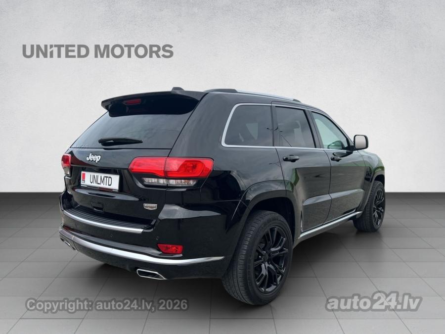 Melns Jeep Grand Cherokee 2019 Tallina, ar dzinēja tilpumu 3.00 L un nobraukumu 67 tūkst. km par 22900 €, foto 3 vietnē AUTOMOTO.COM.LV