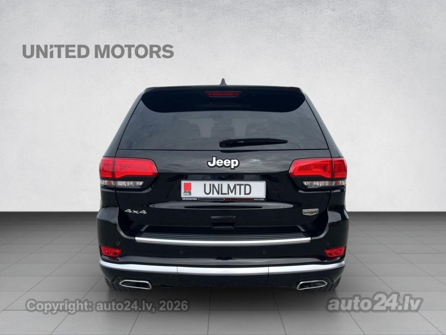 Melns Jeep Grand Cherokee 2019 Tallina, ar dzinēja tilpumu 3.00 L un nobraukumu 67 tūkst. km par 22900 €, foto 7 vietnē AUTOMOTO.COM.LV