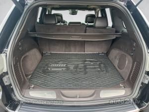 Melns Jeep Grand Cherokee 2019 Tallina, ar dzinēja tilpumu 3.00 L un nobraukumu 67 tūkst. km par 22900 €, foto 14 vietnē AUTOMOTO.COM.LV