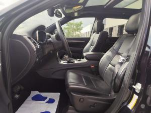Black Jeep Grand Cherokee 2019 in Kaunas, with an engine capacity of 3.60 L and mileage of 148 thousand km for 18500 €, photo 10 on AUTOMOTO.COM.LV