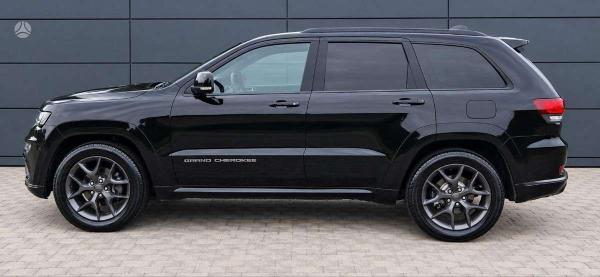 Melns Jeep Grand Cherokee 2019 Kretinga, ar dzinēja tilpumu 3.60 L un nobraukumu 167 tūkst. km par 18999 €, foto 6 vietnē AUTOMOTO.COM.LV